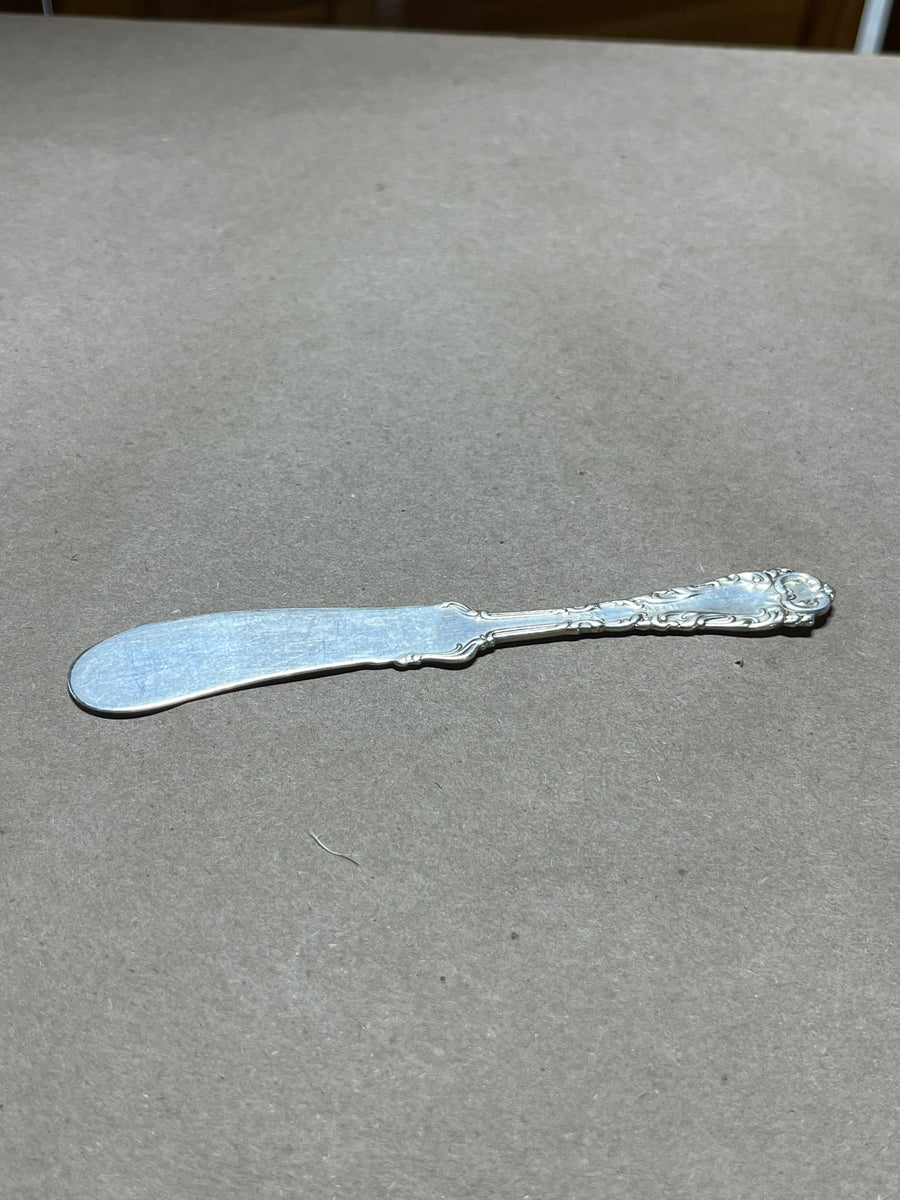 Sterling Engraved Butter Knife, 5" – Williamsburg Estate Services