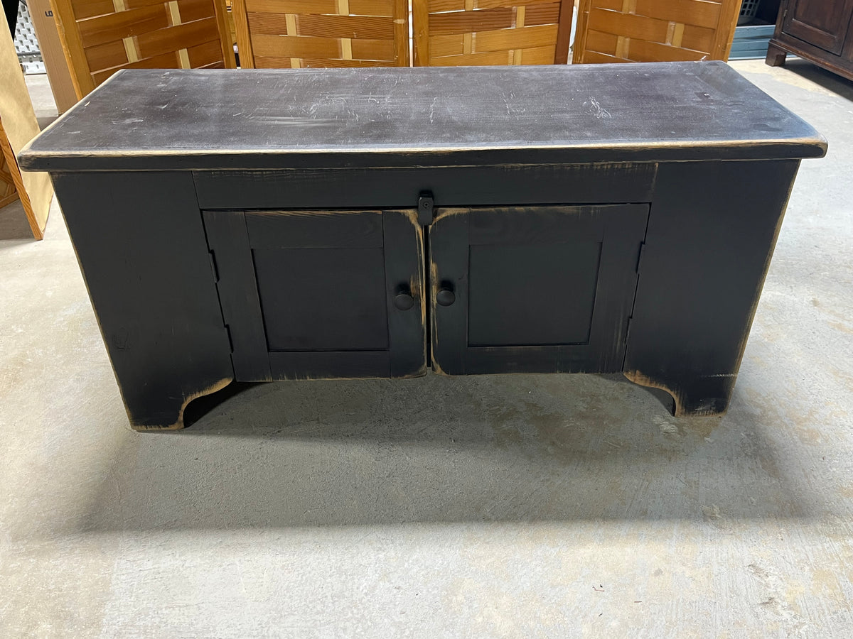 Primitive Style Black Bench with Storage – Williamsburg Estate Services