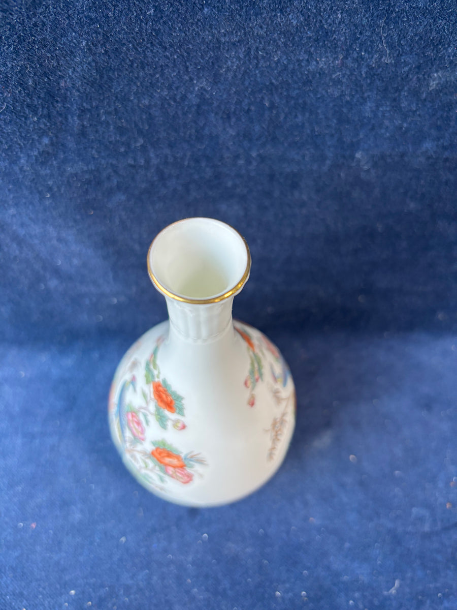 Wedgwood Bud Vase Kutani Crane Bone China – Williamsburg Estate Services