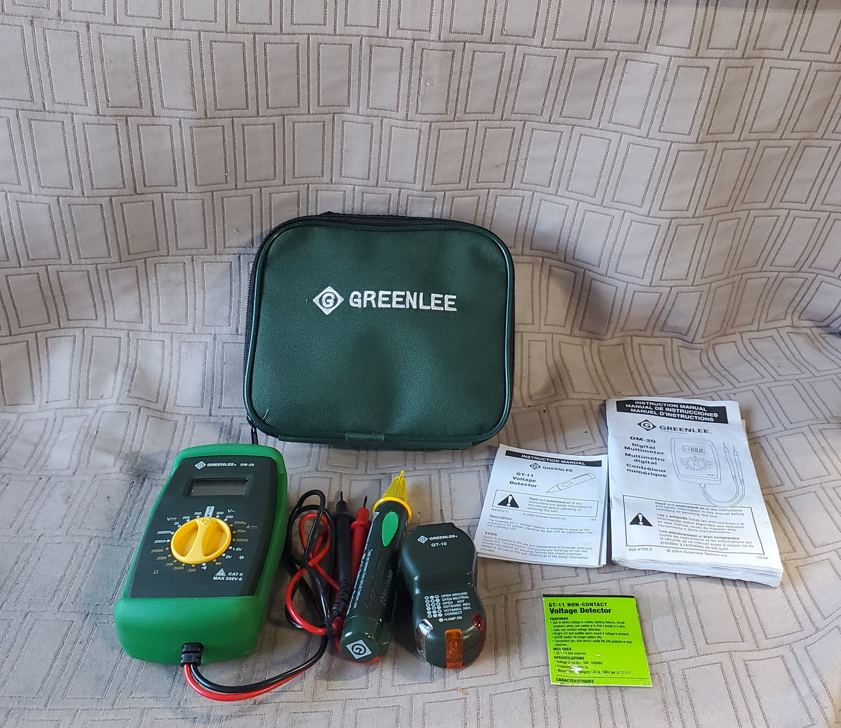 GreenLee Multimeter DM-20, GT-10, and GT-11 Testers with Case POWERS O ...