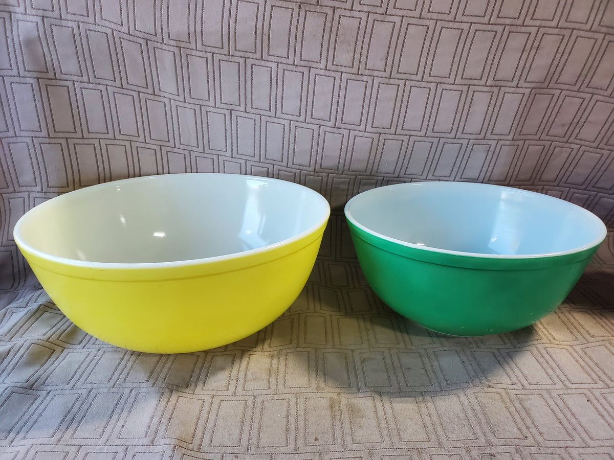 Vintage Pyrex Primary Colors Nesting Mixing Bowl Set – Williamsburg ...